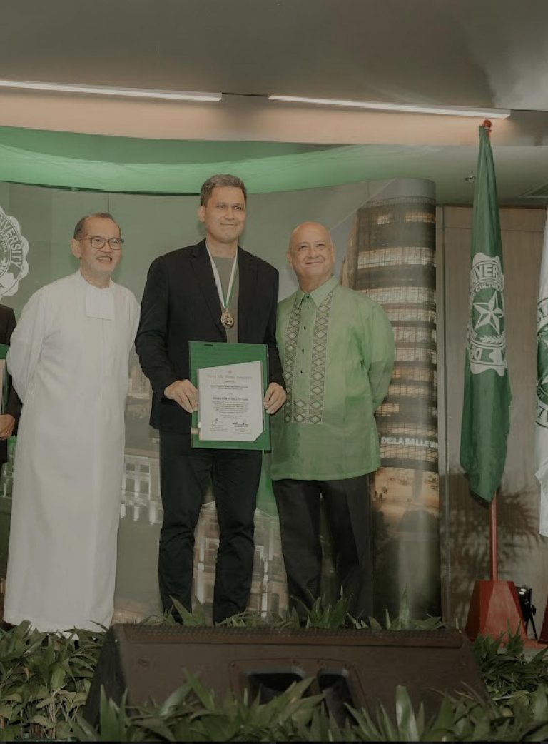 Coach Juno Sauler (DLSZ 1990) inducted at the 8th One La Salle Night of ...